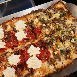 BLUE PAN PIZZA - Updated October 2025 - 80 Photos & 88 Reviews - 17525 ...