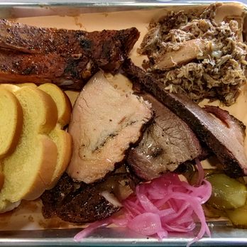 BRAZEN QUE - Updated October 2025 - 61 Photos & 23 Reviews - 5172 Bradford Hicks Dr, Livingston ...