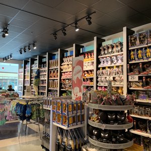 WOODBURN PREMIUM OUTLETS - 285 Photos & 391 Reviews - 1001 Arney Rd ...