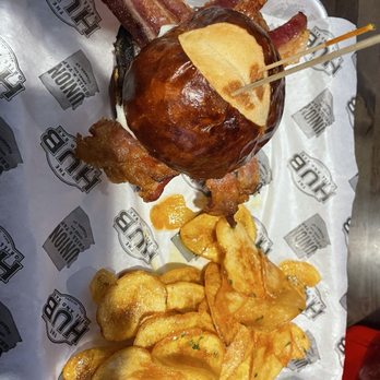 THE HUB GRILL AND BAR - Updated October 2025 - 86 Photos & 92 Reviews ...