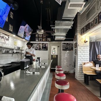 FLORIDA AVENUE GRILL - Updated August 2025 - 418 Photos & 564 Reviews ...