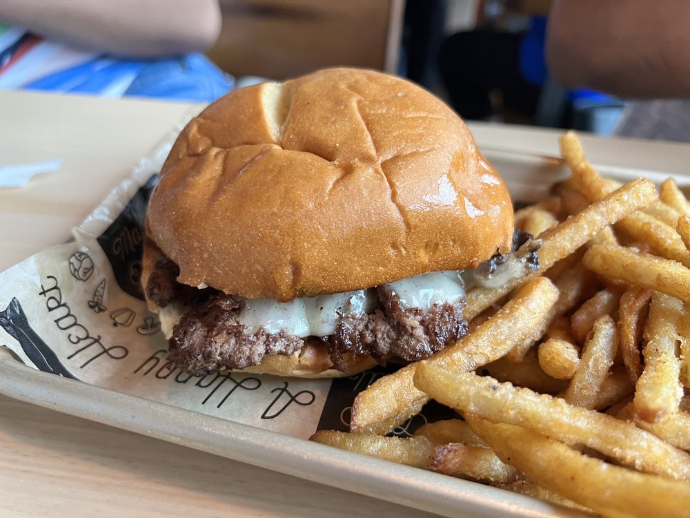 SMASHED - BURGERS & COCKTAILS - Updated December 2025 - 131 Photos ...