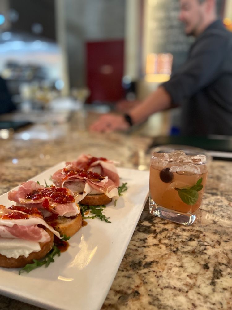 LILLIAN’S ITALIAN KITCHEN - Updated July 2024 - 1948 Photos & 2773 ...