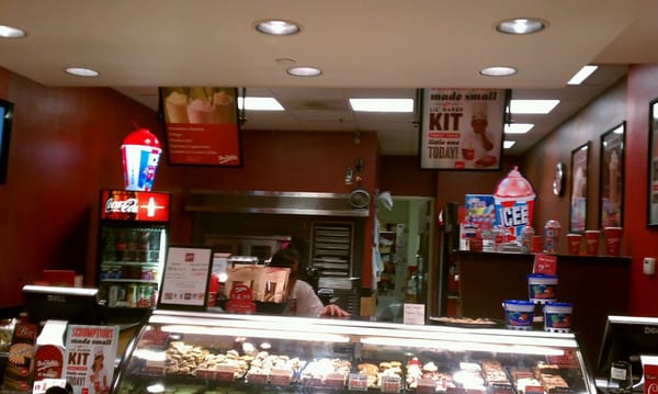 MRS. FIELDS SUN VALLEY MALL - Updated December 2025 - 14 Photos & 32 ...