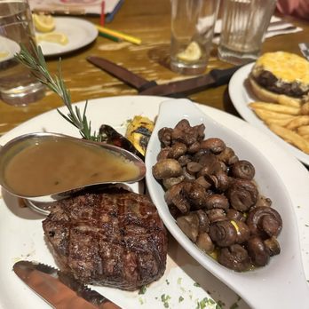 BULLSEYE SALOON - Updated December 2025 - 55 Photos & 65 Reviews ...