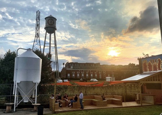 MAIN LINE BREWERY - Updated February 2025 - 151 Photos & 33 Reviews ...