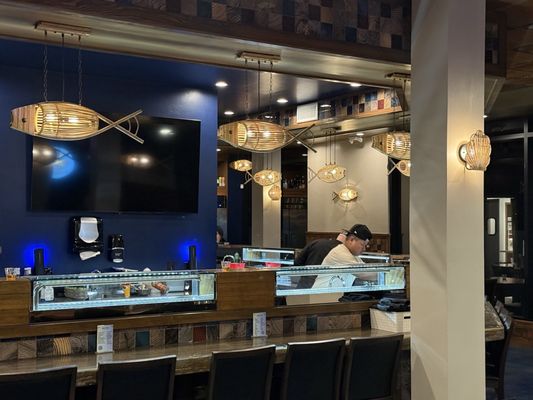 GO FISH SUSHI BAR - Updated December 2025 - 98 Photos & 90 Reviews ...