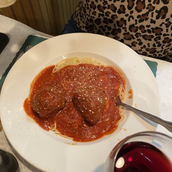 VERONA VILLAGE INN - 52 Photos & 131 Reviews - 551 Wildwood Ave, Verona ...