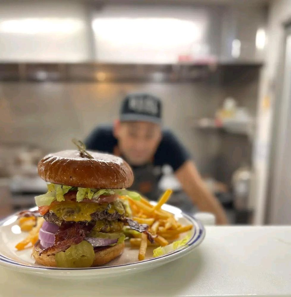 STICKS TAVERN - Updated December 2025 - 298 Photos & 194 Reviews - 203 ...