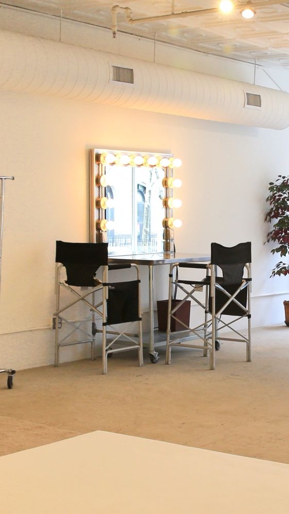 STUDIO LES PHOTOGRAPHY - Updated August 2024 - 26 Photos - 187 E ...