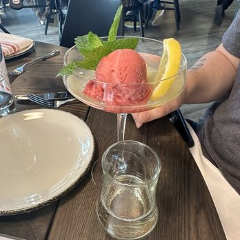 POSTO - Updated May 2025 - 679 Photos & 1109 Reviews - 400 Assembly Row ...