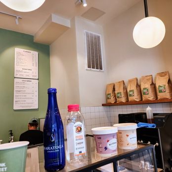 BLANK STREET COFFEE - Updated May 2024 - 78 Photos & 43 Reviews - 647 ...