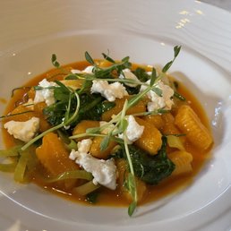 84 YESLER - Updated April 2025 - 590 Photos & 156 Reviews - 84 Yesler ...