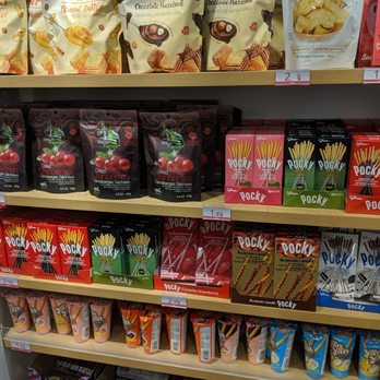 MINISO - Updated January 2026 - 30 Photos - 475 Rue Sainte-Catherine O ...