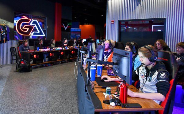 GAME ARENA - Updated September 2025 - 20 Photos - 1556 N High St ...