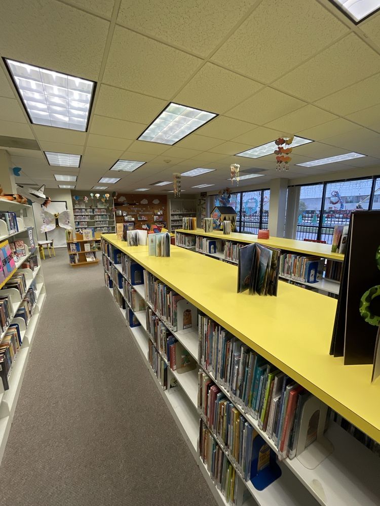 SMITH NEIGHBORHOOD LIBRARY - Updated October 2025 - 13 Photos - 3624 ...