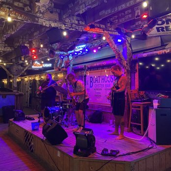 BOATHOUSE OYSTER BAR AND GRILL - Updated June 2024 - 409 Photos & 468 ...