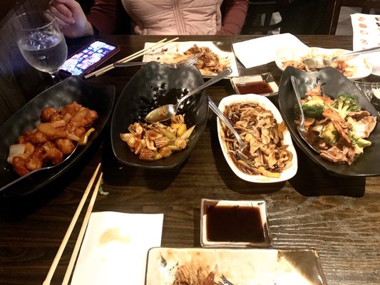 SUSHI PALACE - 20 Photos & 19 Reviews - 25 Boulevard Curé-Labelle ...