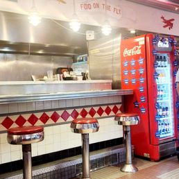 AIRPORT DINER - Updated October 2025 - 233 Photos & 371 Reviews - 2280 ...