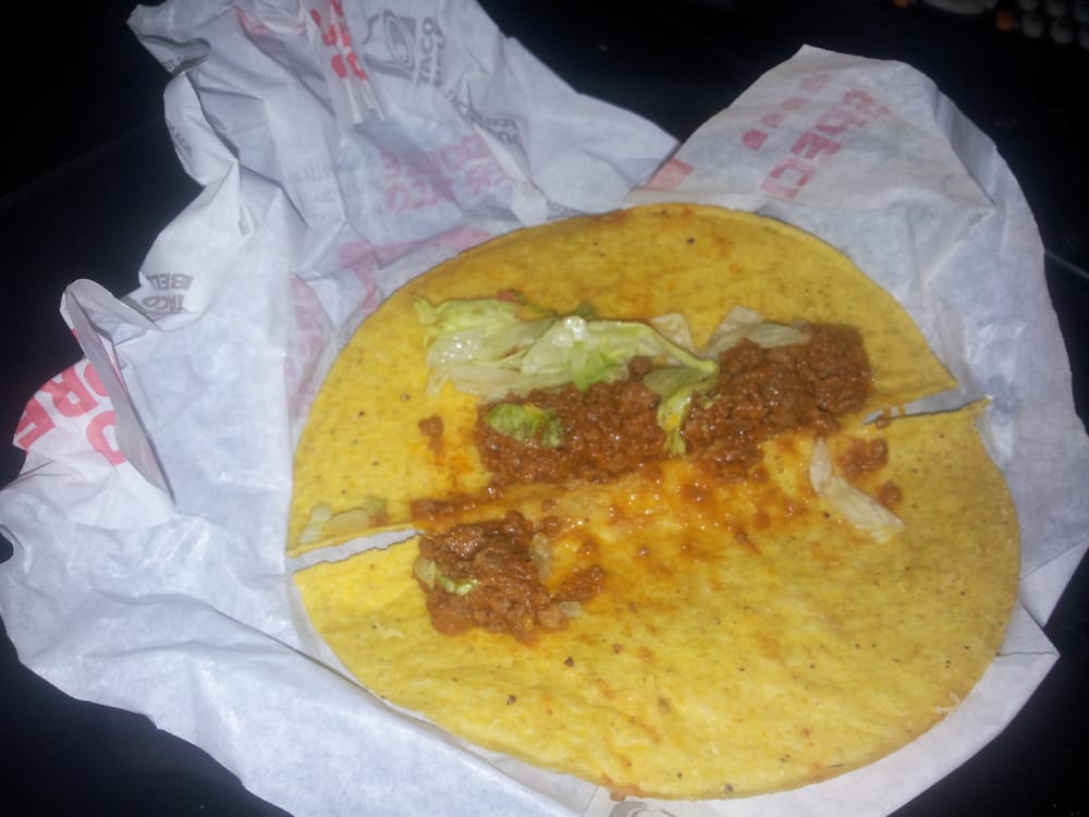 KFC / TACO BELL - Avenida Alfonso Valdés Cobián, Mayaguez, Puerto Rico ...