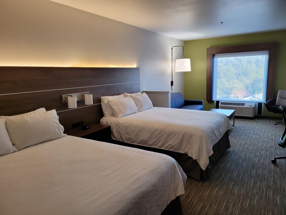 HOLIDAY INN EXPRESS & SUITES OAKHURST-YOSEMITE PARK AREA - Updated ...