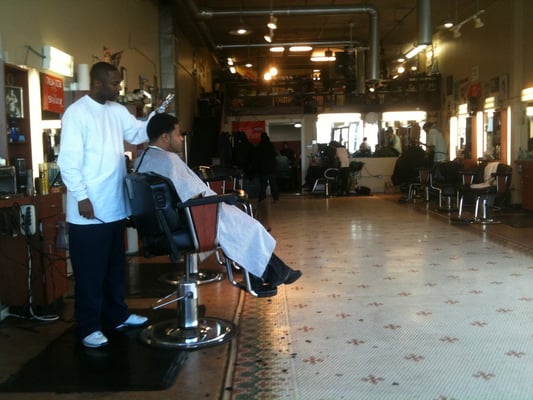 HOLLYWOOD‘S BARBER SHOP - Updated October 2025 - 13 Photos & 42 Reviews ...