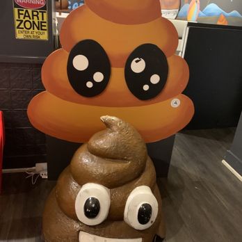 POOP CAFE - 975 Photos & 280 Reviews - 680 Bloor Street W, Toronto ...