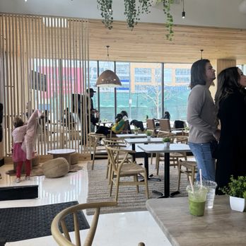 LLAMABAR - Updated October 2025 - 94 Photos & 44 Reviews - 1 M St SE ...