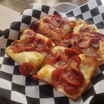 HOMEFIELD - Updated January 2026 - 24 Photos & 12 Reviews - 1312 ...