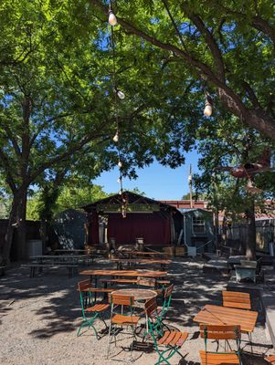 COMMON GROUNDS - Updated August 2025 - 512 Photos & 509 Reviews - 1123 ...