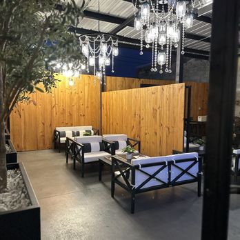 BRICK & BREAD - Updated May 2025 - 56 Photos & 35 Reviews - 201 N Main ...