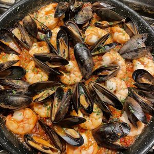 RASKIN FISH MARKET - Updated May 2025 - 320 Kingston Ave, Brooklyn, New ...