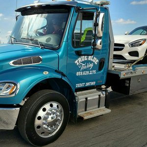 ROBERTS HEAVY DUTY TOWING - Updated October 2025 - 98 Photos - 757 E ...