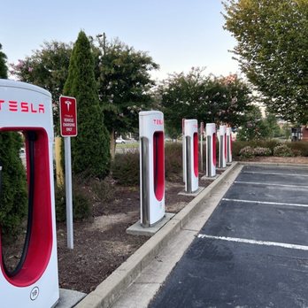 TESLA SUPERCHARGER - Updated July 2025 - 416 Pinnacle Pkwy, Bristol ...