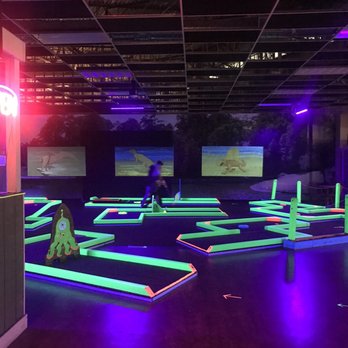 COSMIC MINI GOLF AND PLAY - Updated December 2025 - 40 Photos & 28 ...