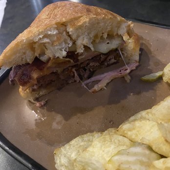 TJ CHUMPS - Updated July 2025 - 72 Photos & 110 Reviews - 7050 ...