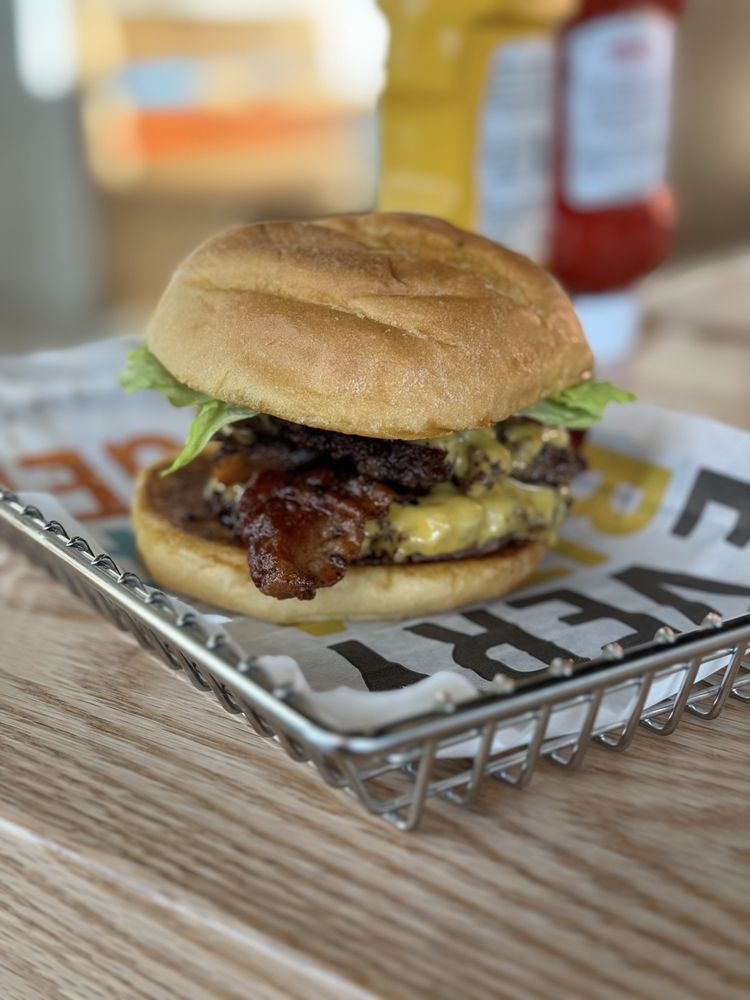 SMASHBURGER - Updated January 2026 - 101 Photos & 17 Reviews - 7240 W ...