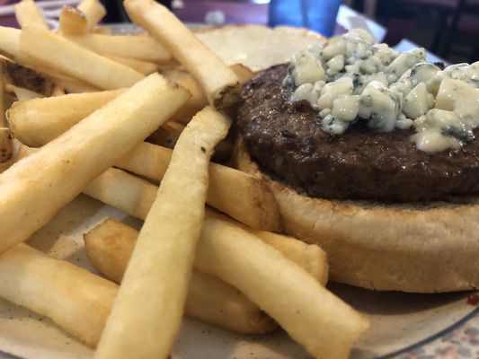 DELTA FAMILY RESTAURANT - Updated September 2024 - 16 Photos & 39 ...