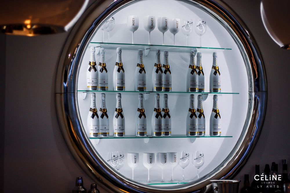 CELINE LOUNGE - Updated June 2024 - 12 Photos - Kaiserpassage 3 ...