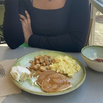 UAB THE COMMONS ON THE GREEN - Updated December 2025 - 28 Photos & 33 ...