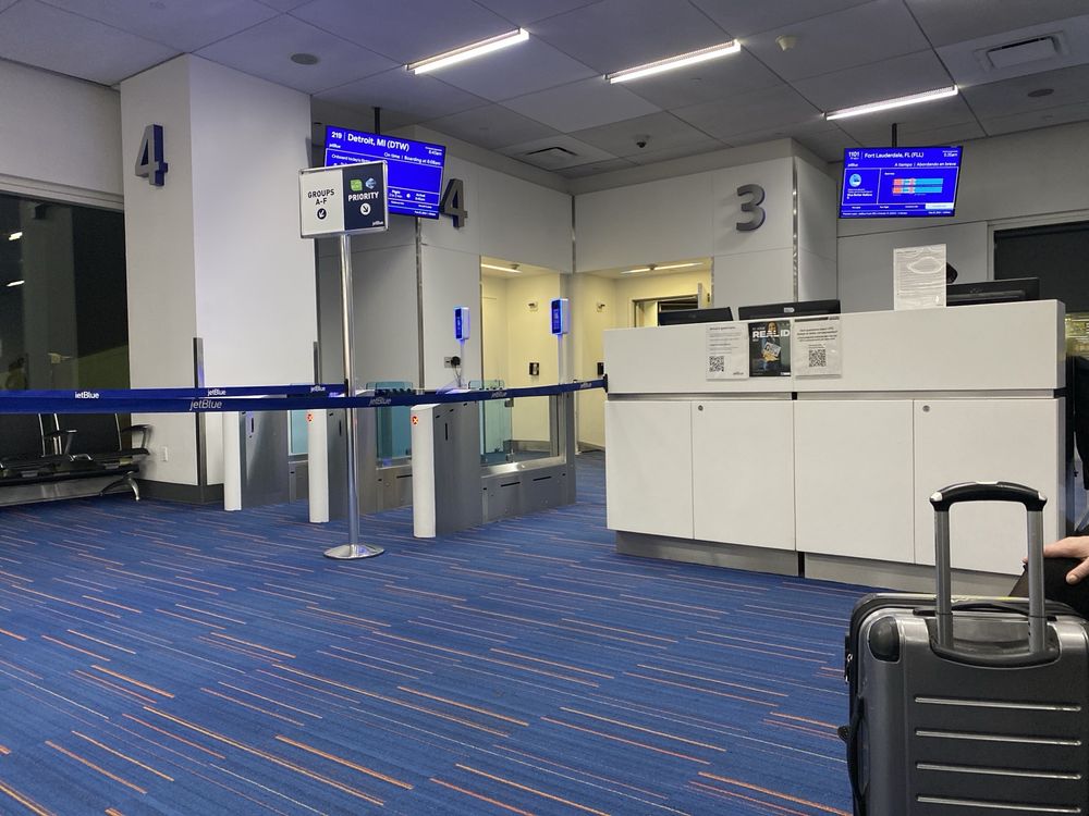 JFK AIRPORT - TERMINAL 5 - Updated February 2025 - 1366 Photos & 900 ...