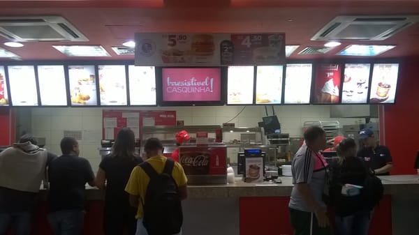 KFC - Updated July 2025 - R. Voluntários da Pátria 150, Rio de Janeiro ...