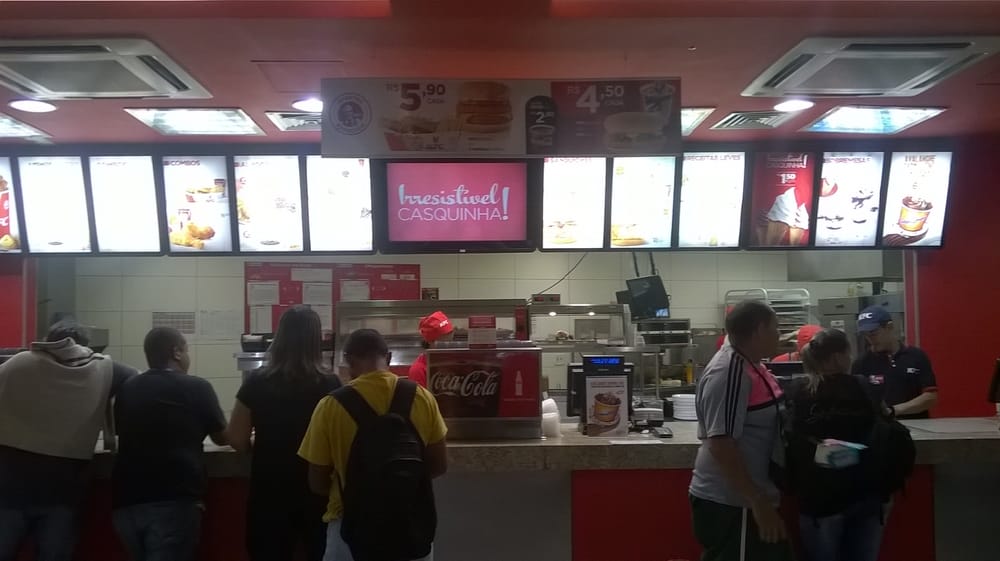 KFC - Updated July 2025 - R. Voluntários da Pátria 150, Rio de Janeiro ...