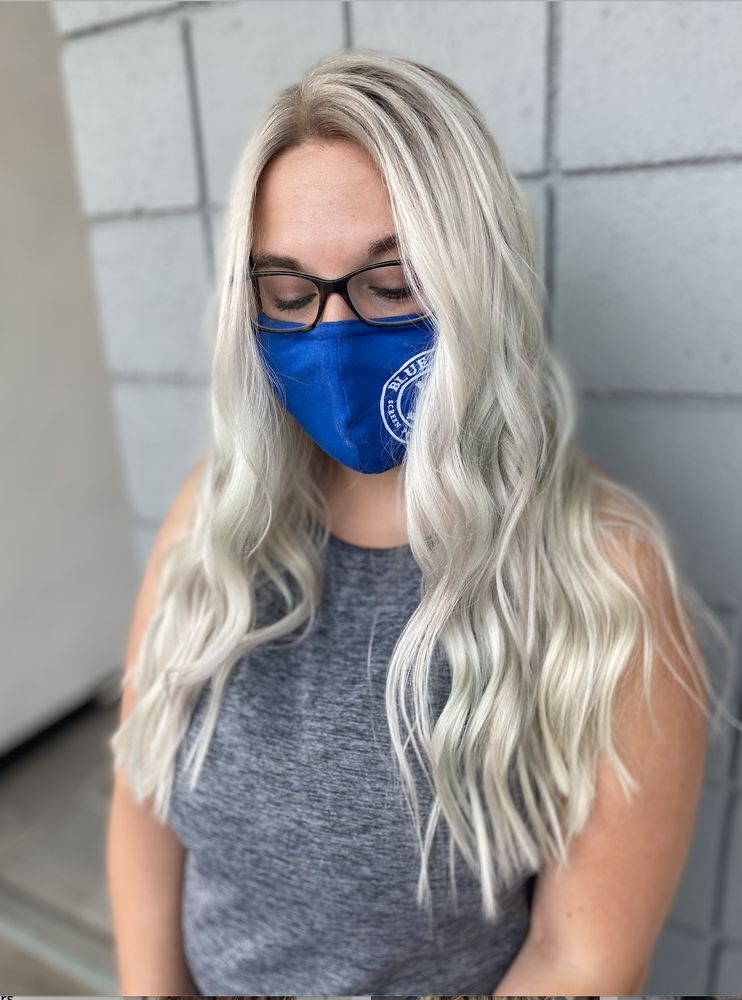 LOVELY BY LESLIE - Updated November 2024 - 57 Photos - 137 Vassar St ...