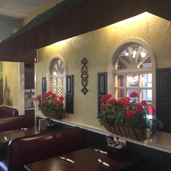 MOCCIA’S TRAIN STOP - Updated May 2025 - 38 Photos & 137 Reviews - 1004 ...