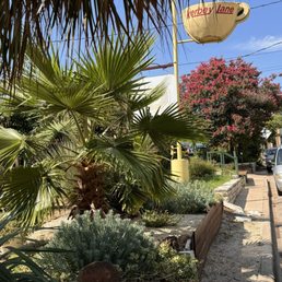 KERBEY LANE CAFE - CENTRAL - Updated December 2025 - 1122 Photos & 1569 ...