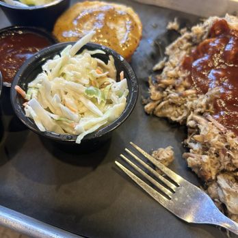 THE IRON PIG SMOKEHOUSE - Updated August 2025 - 210 Photos & 331 ...