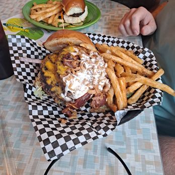 MOONLIGHT DINER - 6250 Tower Rd, Denver, Colorado - Updated October ...