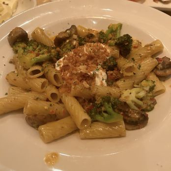 THE CHEESECAKE FACTORY - Updated November 2024 - 890 Photos & 834 ...