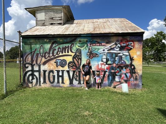 WELCOME TO HIGHVIEW MURAL - 7201 Outer Lp, Louisville, Kentucky ...